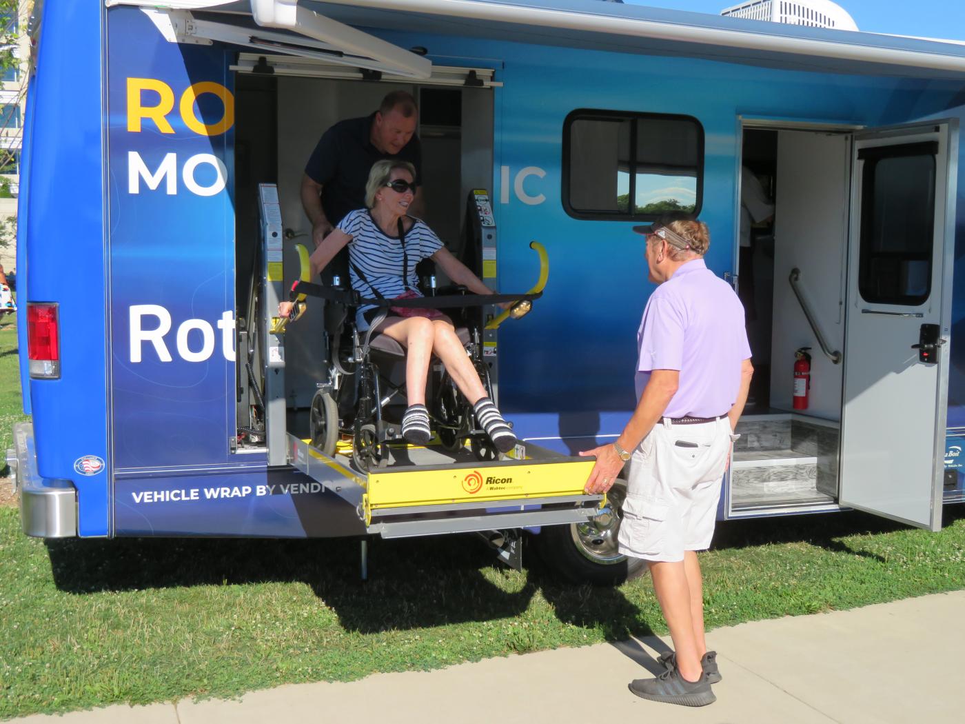 Mobile clinic delivers free healthcare for Wisconsin’s underserved ...