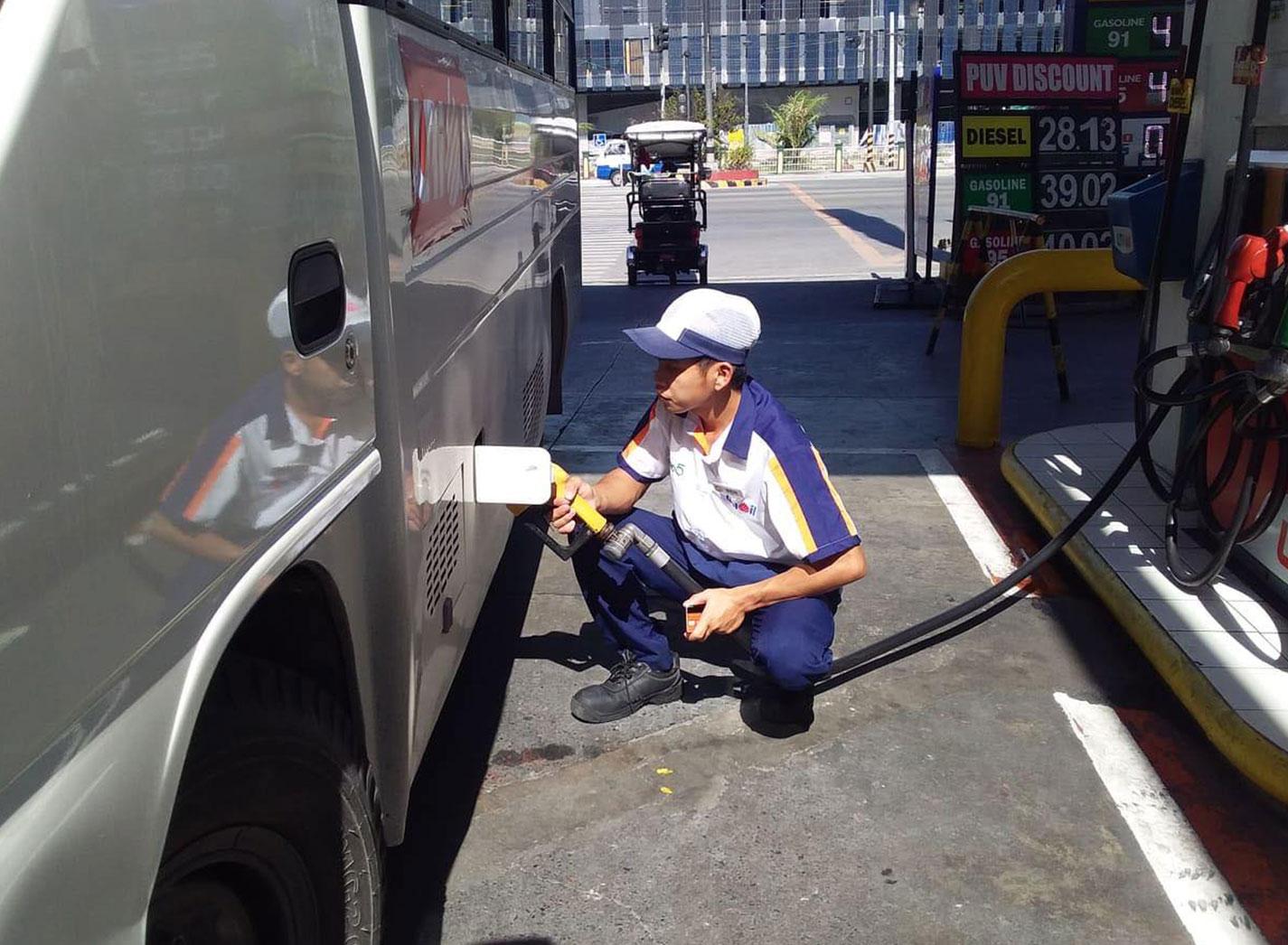 Philippine club mobilizes transportation for frontline coronavirus ...