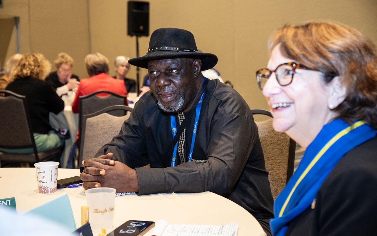 Stephanie Urchick celebra a magia do Rotary | Rotary International