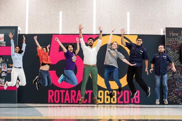 Les clubs Rotaract | Rotary International
