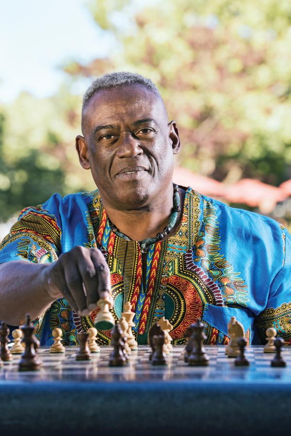 Profile Rotarian shares life lessons through chess | Rotary International