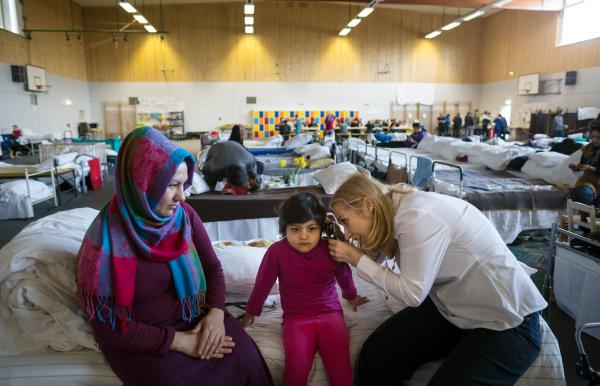 Rotarian helps refugees in Germany | Rotary International